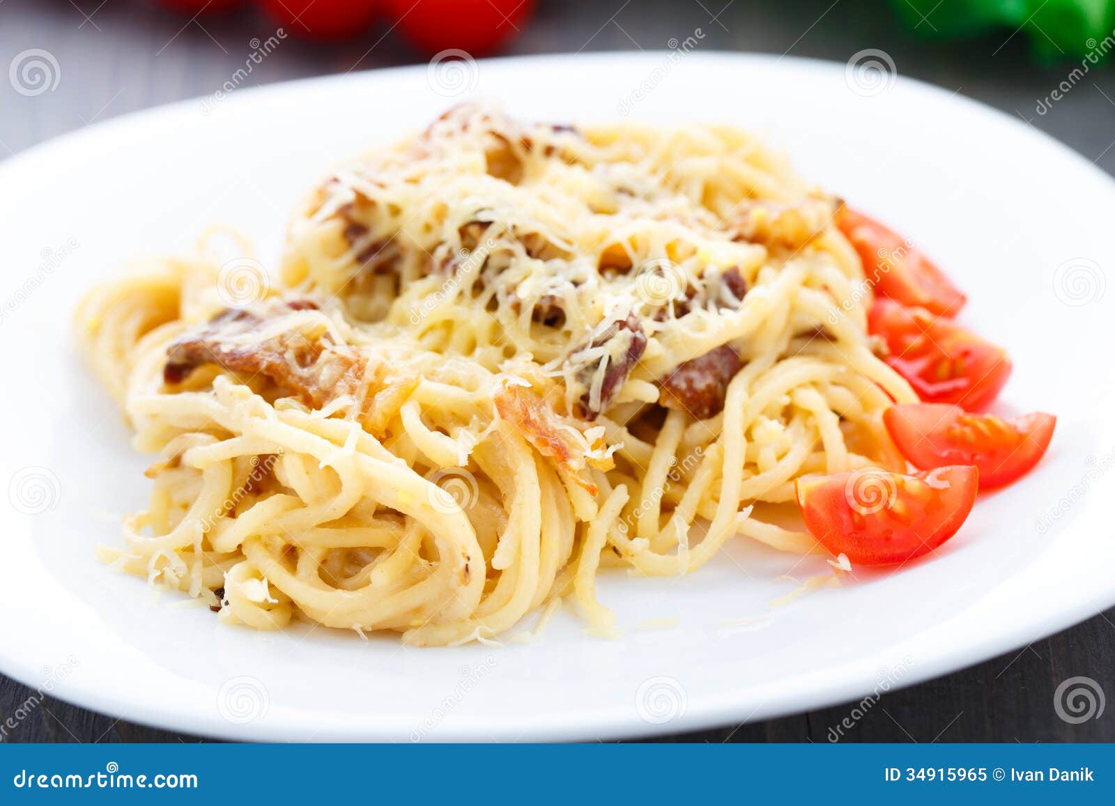 Spaghetti with Bacon and Cheese Stock Image - Image of mediterranean ...