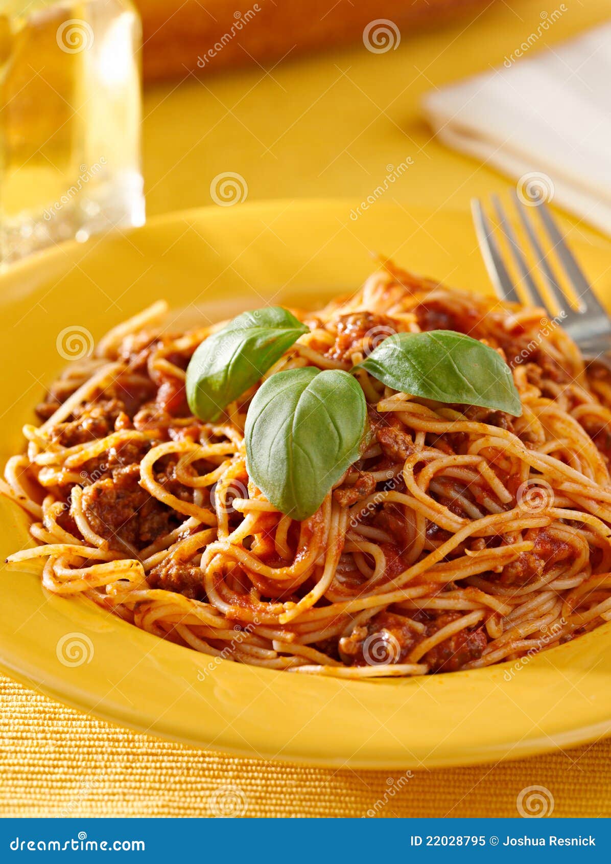 Spaghetti with Basil Garnish in Meat Sauce Stock Image - Image of ...
