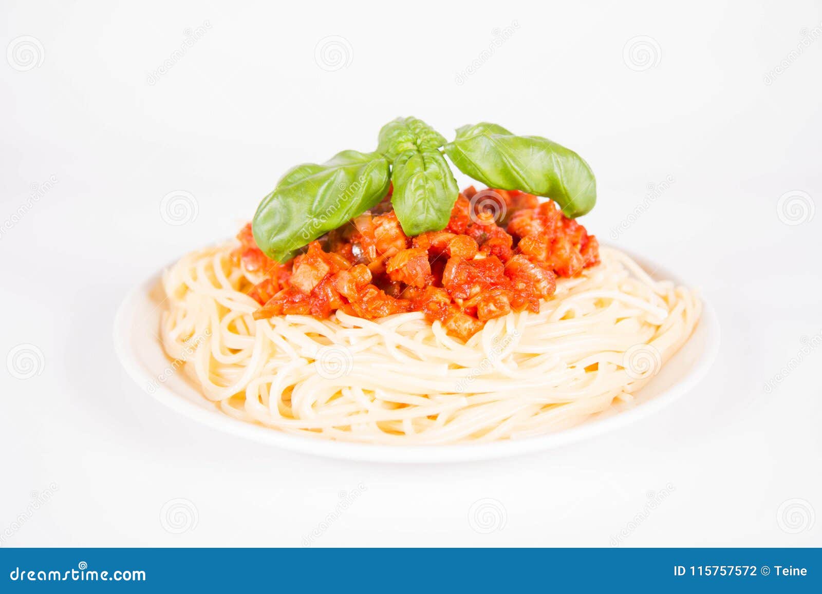 Spaghetti bolognese stock foto. Image of basilicum, dieet - 115757572