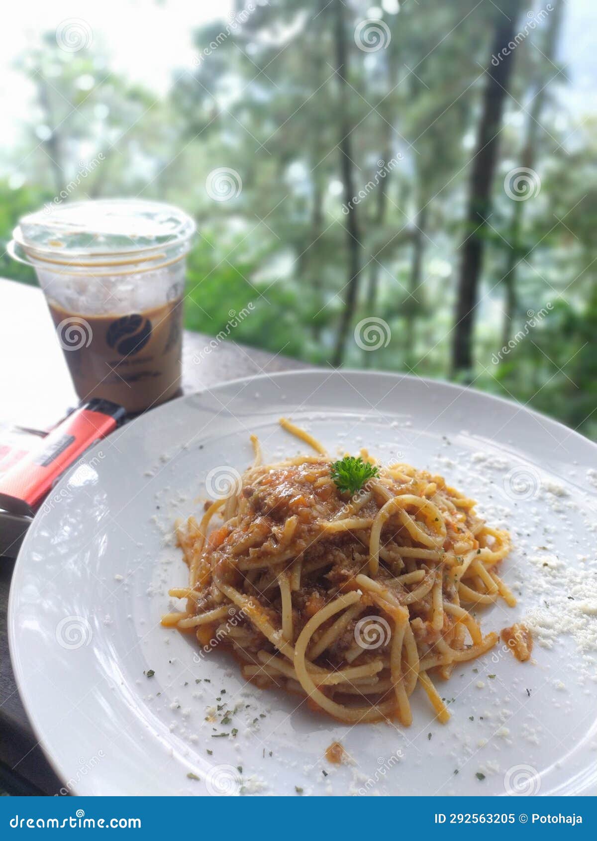 Spaghetti Bolognese Pasta Ice Coffee Stock Image - Image of spaghetti ...