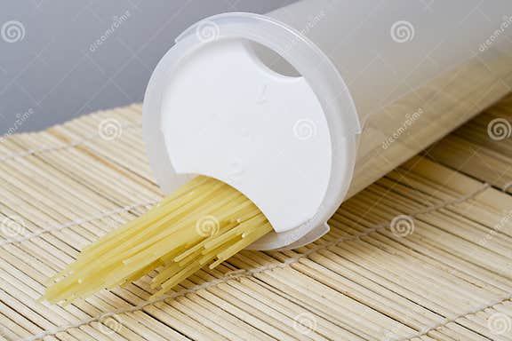 Spaghetti in a box stock image. Image of food, ingredients - 7526855
