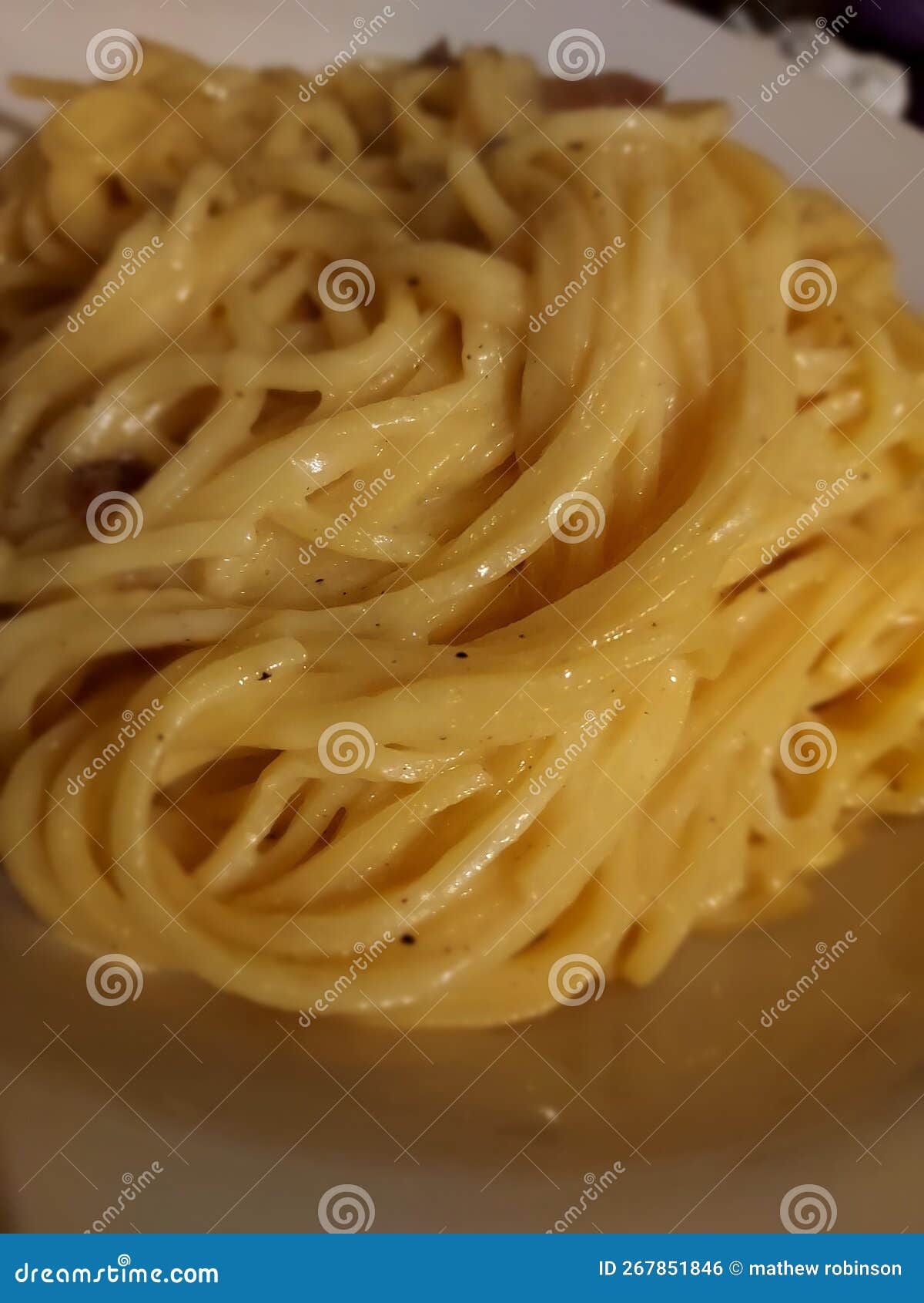 Spaghetti Carbonar Traditional Stock Photo - Image of produce, noodle ...