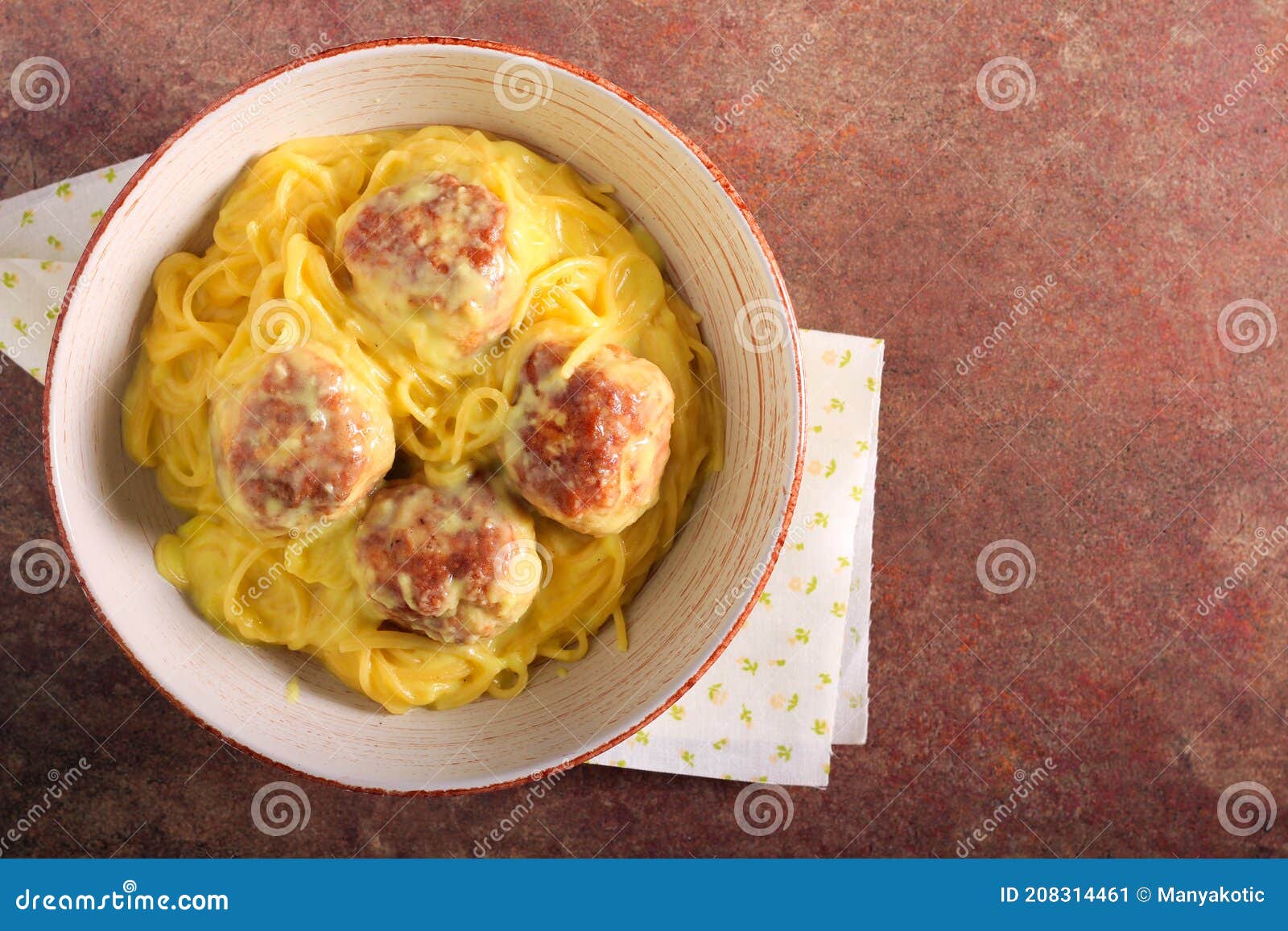 Spaghetti with Cheese Sauce Stock Image - Image of homemade, appetizer ...