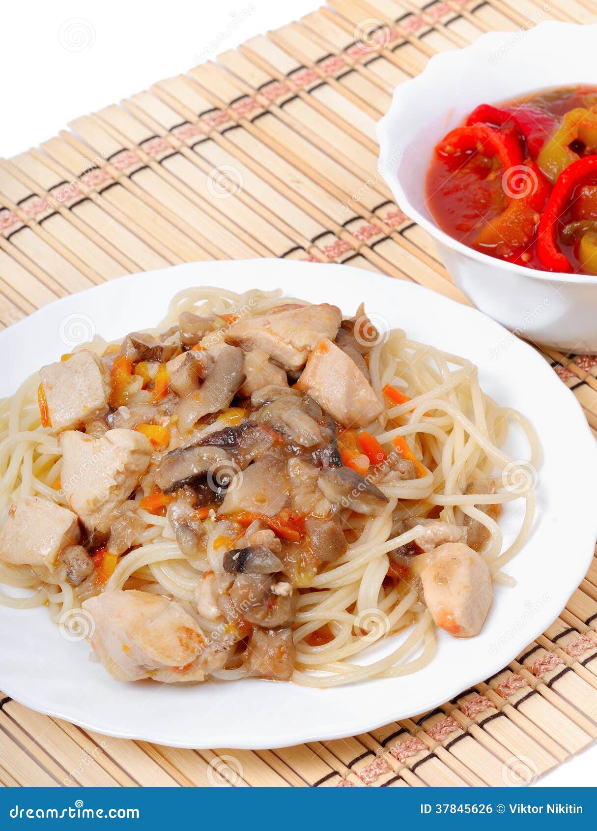 Spaghetti with chicken stock photo. Image of closeup - 37845626