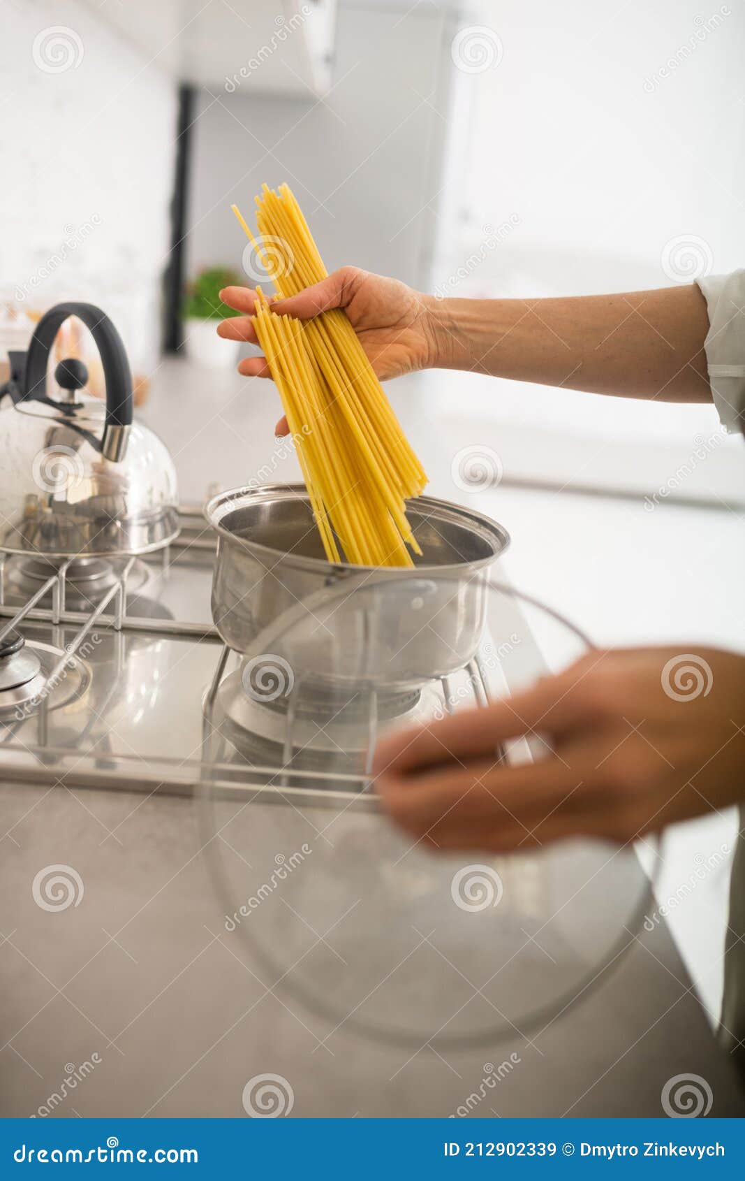 Close Up Picture of Womans Hands Holding Spaghetti Stock Image - Image ...