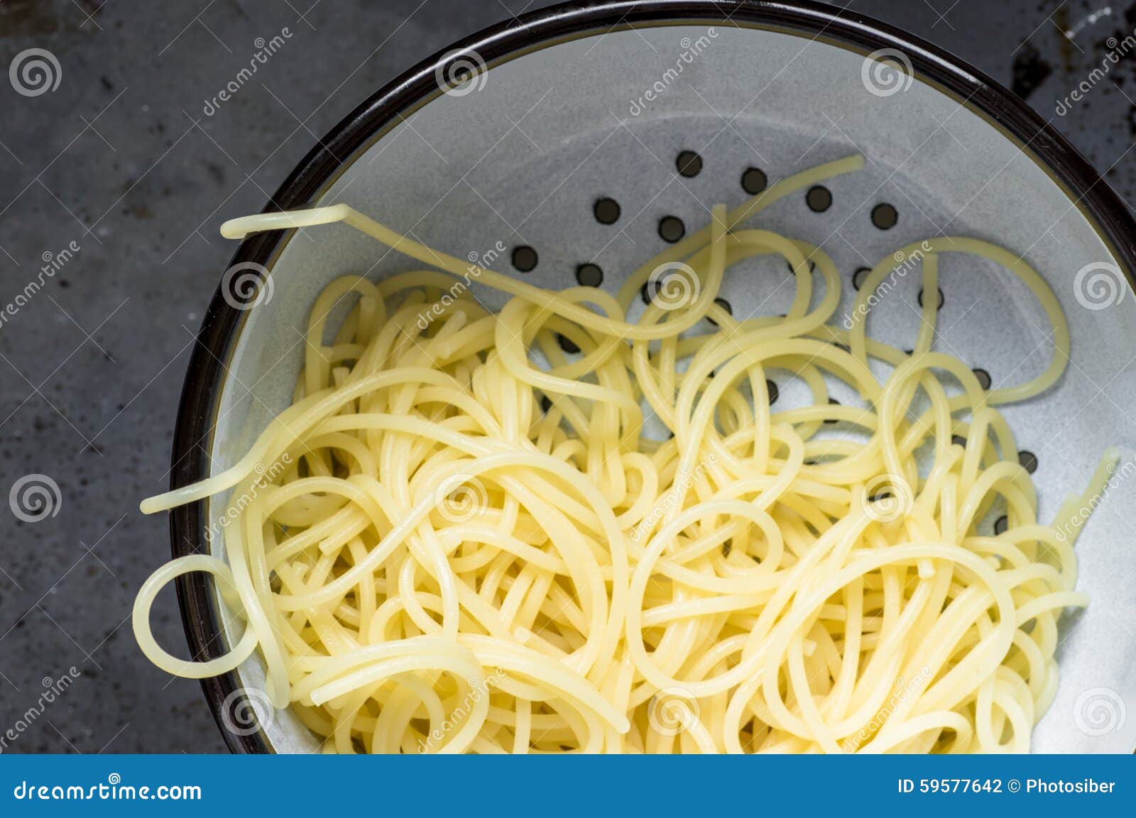 Spaghetti Cooked and Put in an Enamel Colander Stock Photo - Image of ...