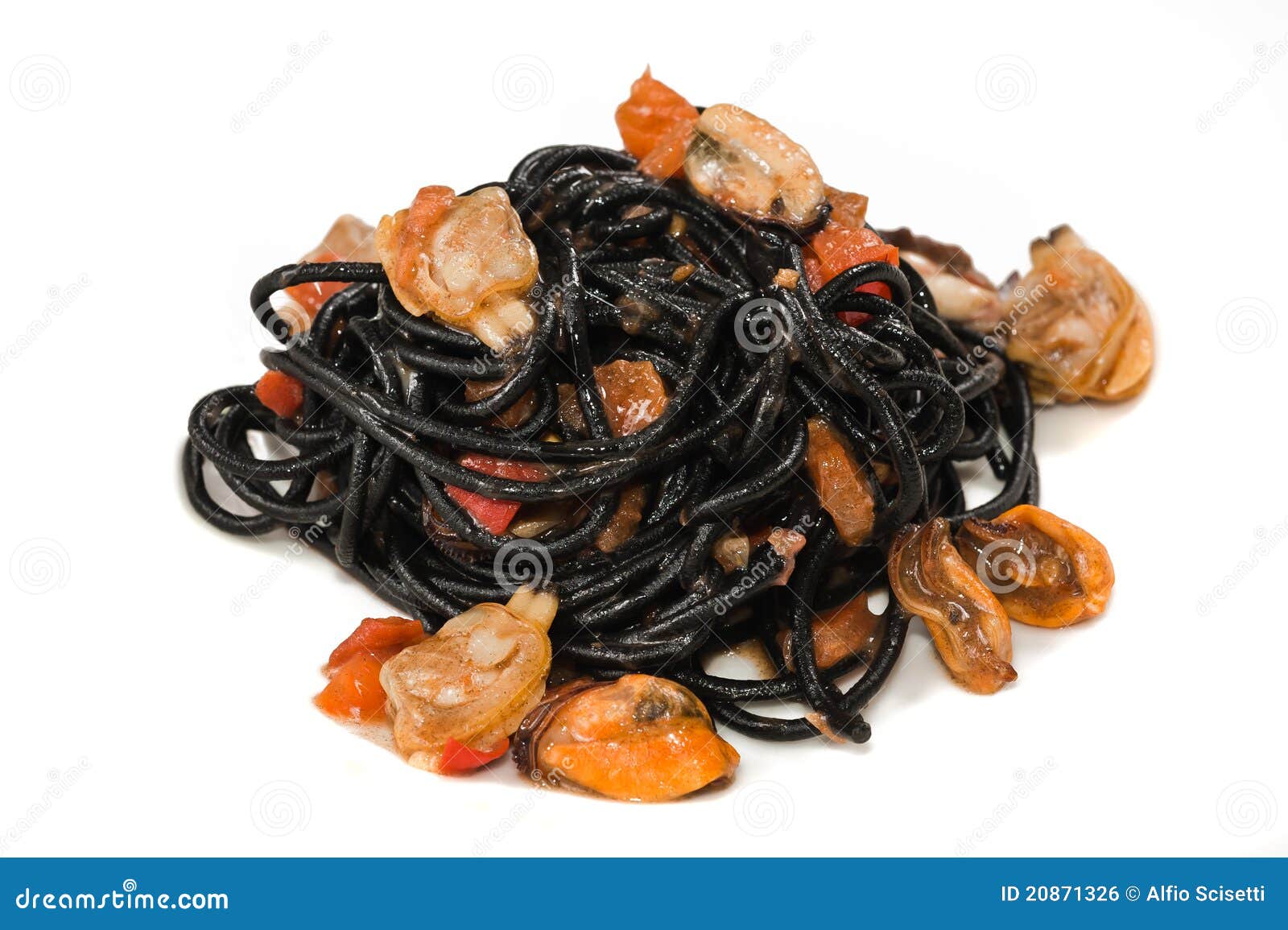 Spaghetti with Cuttlefish Ink Stock Photo - Image of shellfish, seafood ...