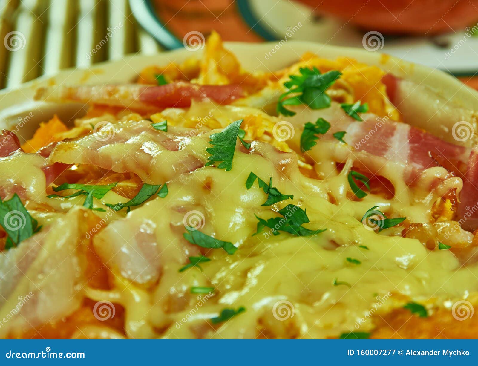 Spaghetti Del Rancho De Pollo Imagen de archivo - Imagen de rancho ...