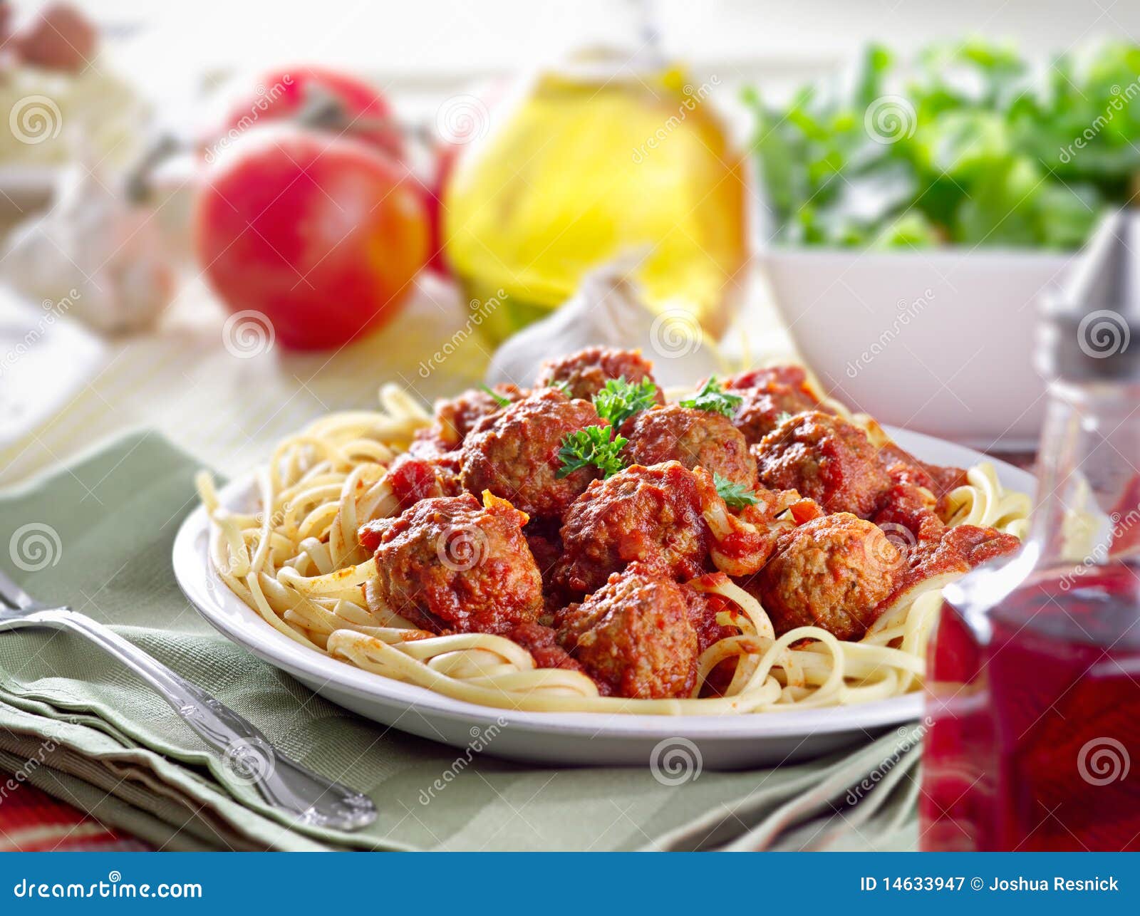 Spaghetti dinner stock image. Image of leaf, background - 14633947