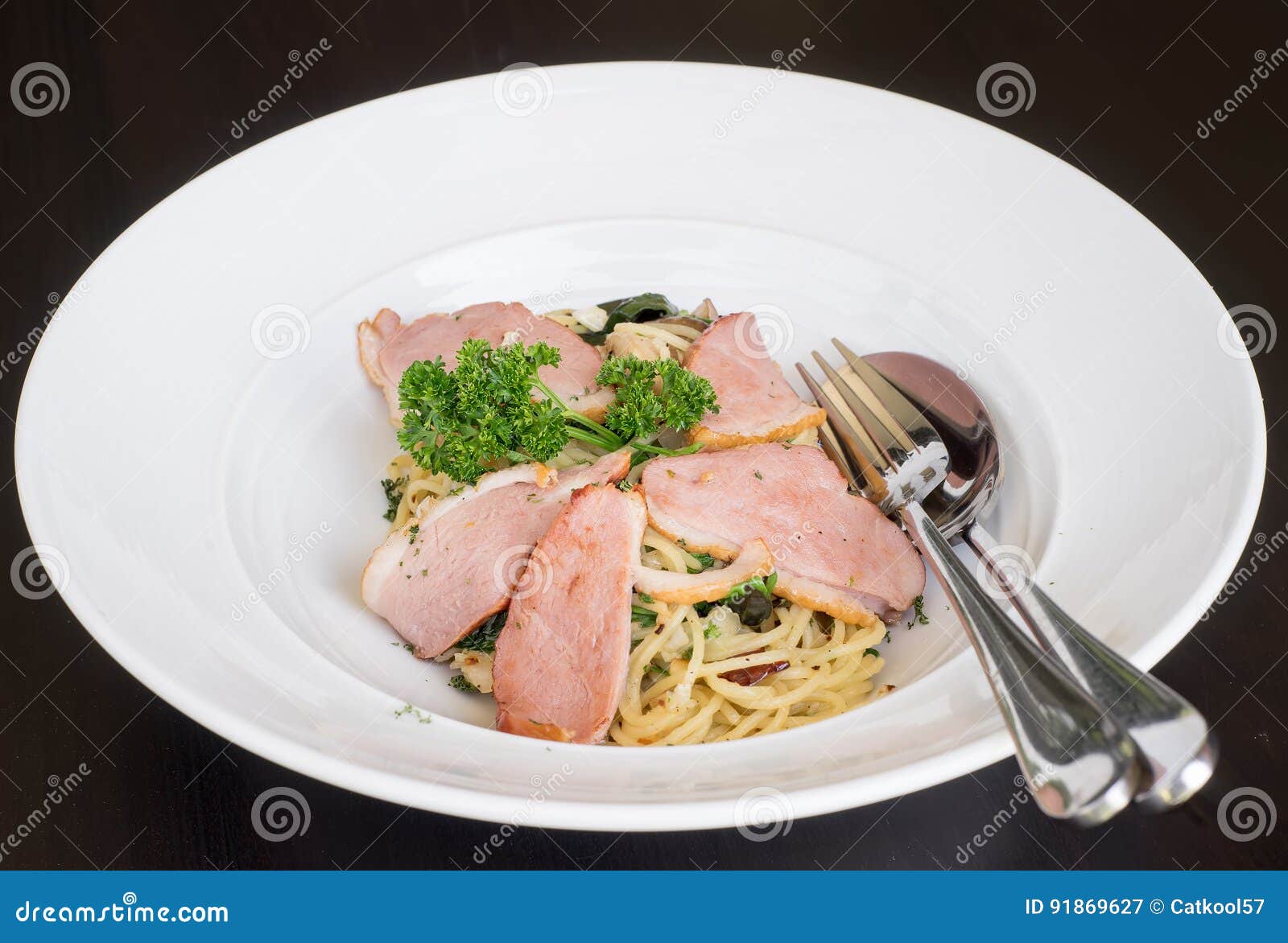 Spaghetti with duck breast stock image. Image of cooking - 91869627