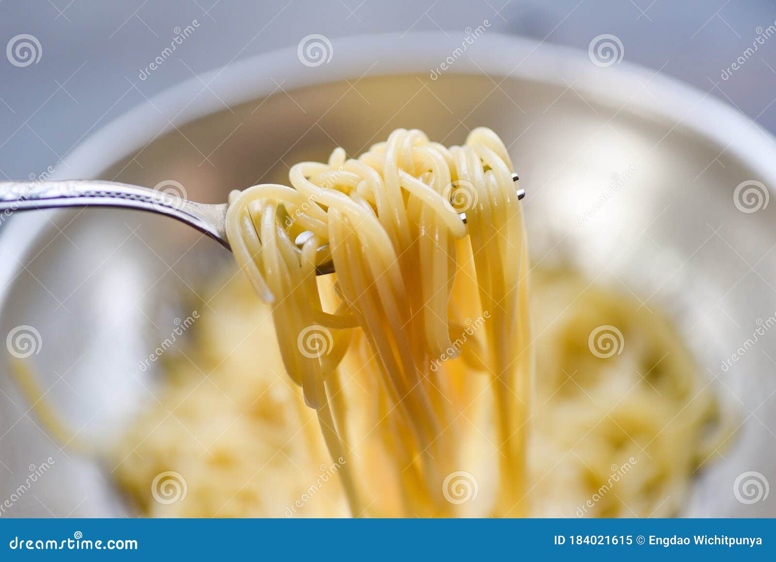 Spaghetti on Fork / Cooked Spaghetti Pasta Italian Food and Menu Stock ...