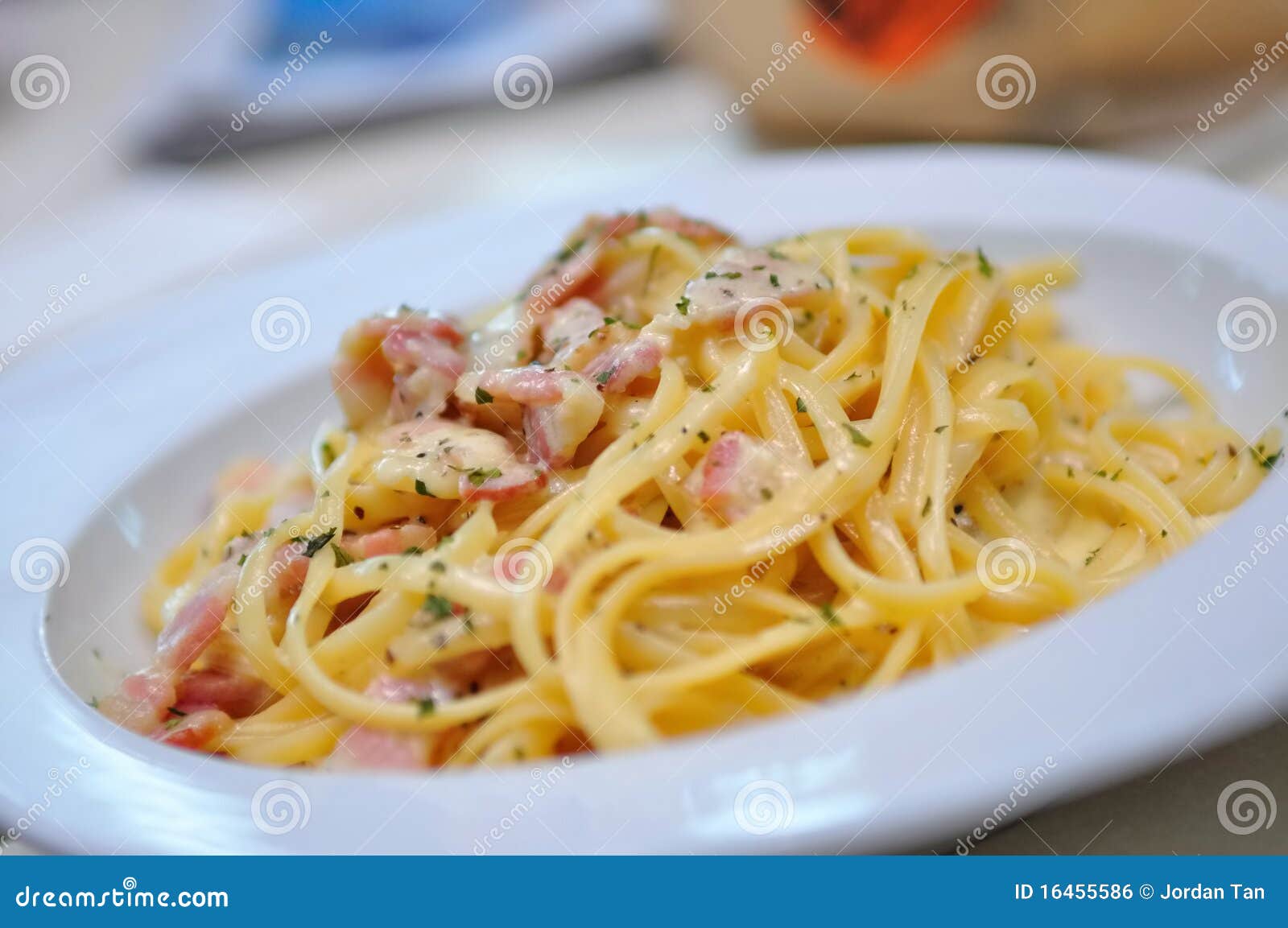 Spaghetti with Ham and Cream Sauce Stock Photo - Image of cream ...