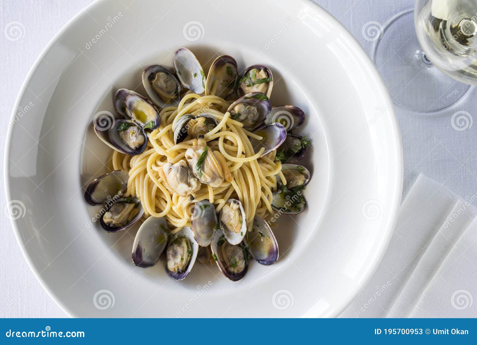 Homemade Spaghetti with Mussels Stock Image - Image of dishes ...