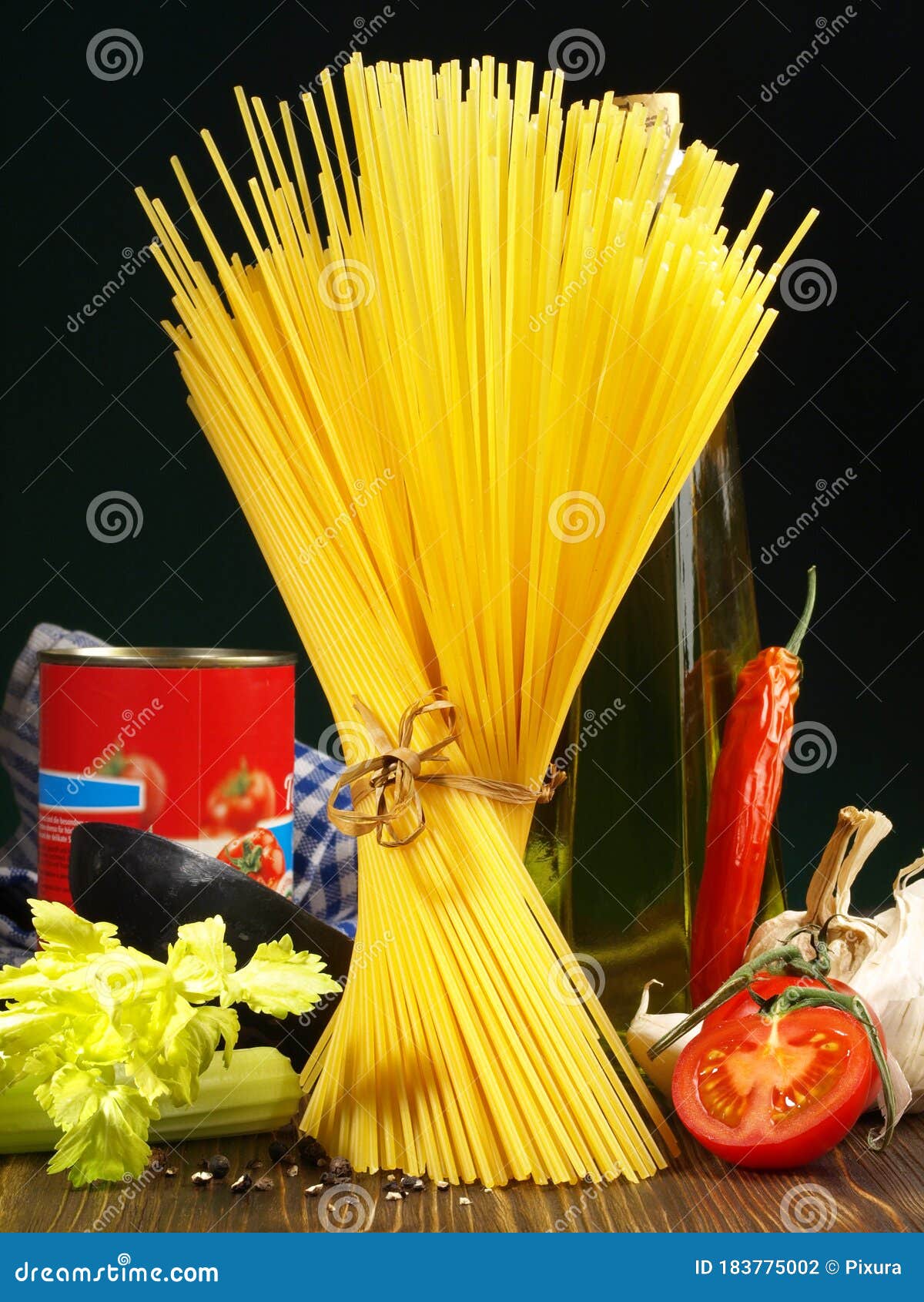 Bundle of Spaghetti Noodles - Fast Food Editorial Photography - Image ...