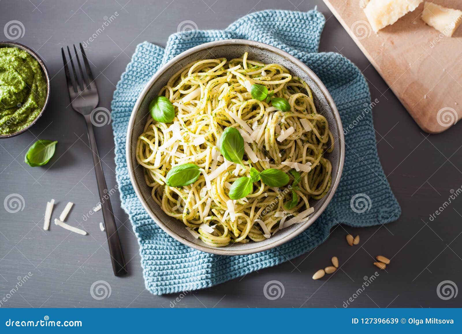 Spaghetti Pasta with Avocado Basil Pesto Sauce Stock Image - Image of ...