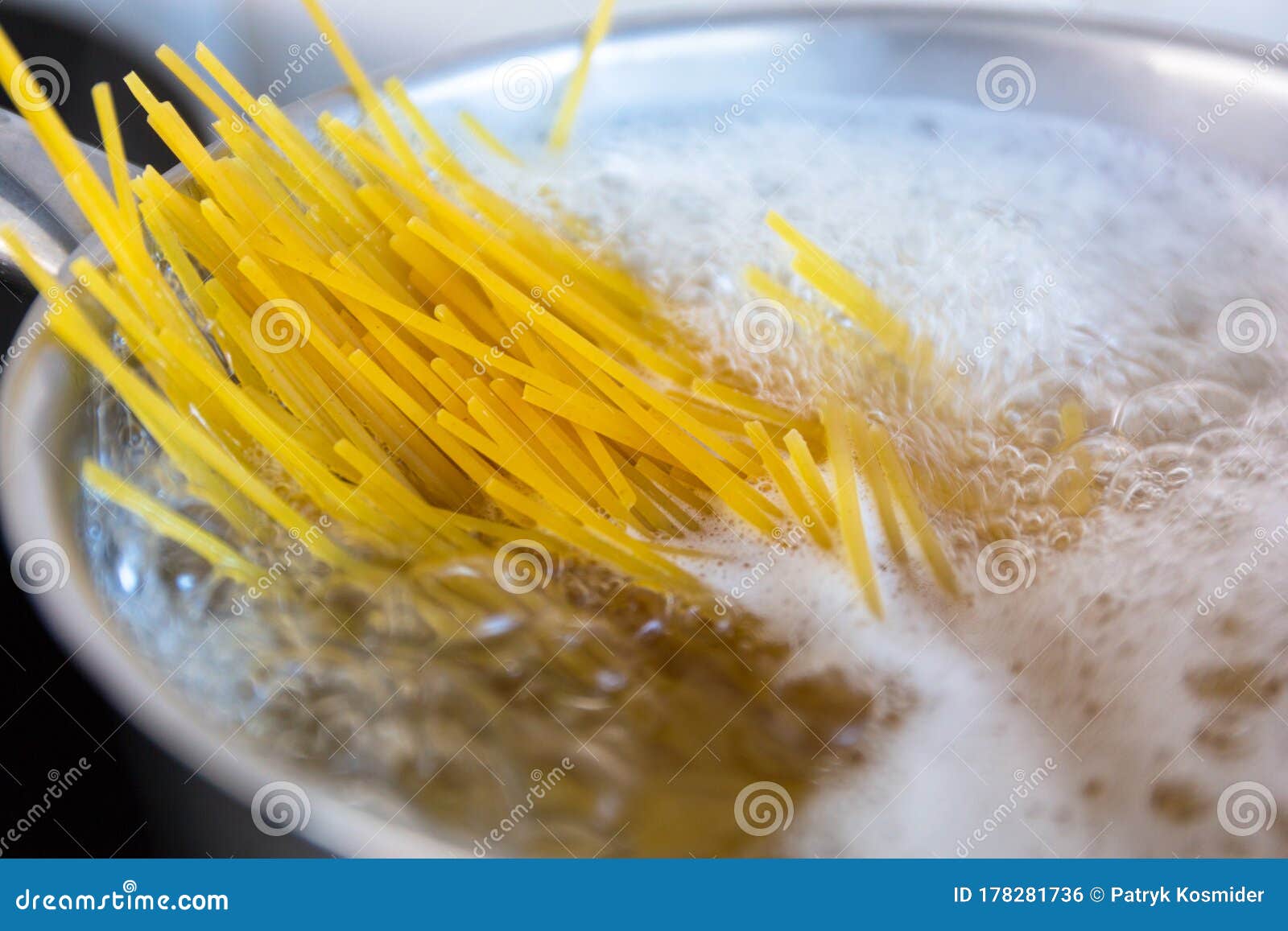 Spaghetti Pasta Boiling in a Pot Stock Photo - Image of food, preparing ...