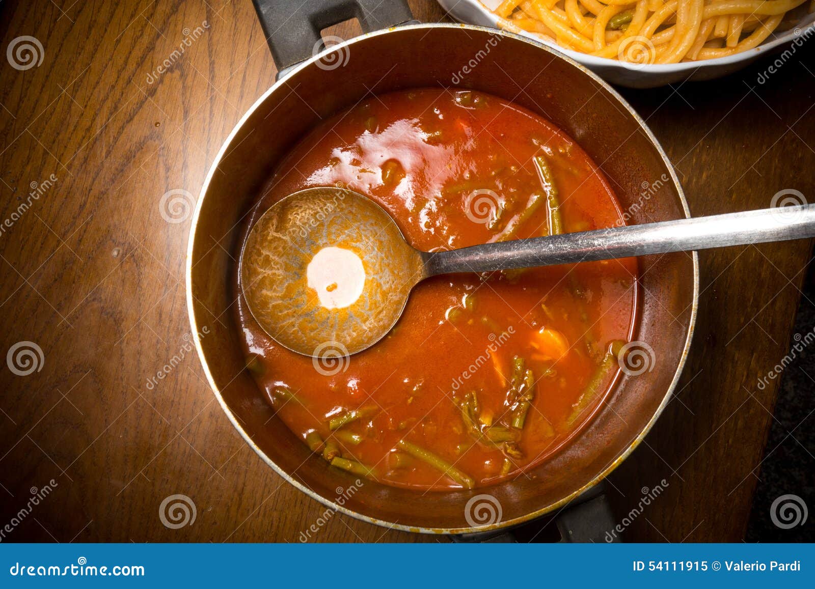 Spaghetti Pasta Preparation Stock Image - Image of bowl, chicken: 54111915