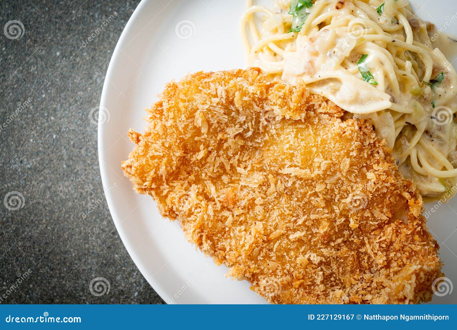 Spaghetti Pasta White Cream Sauce with Fried Fish Stock Image - Image ...