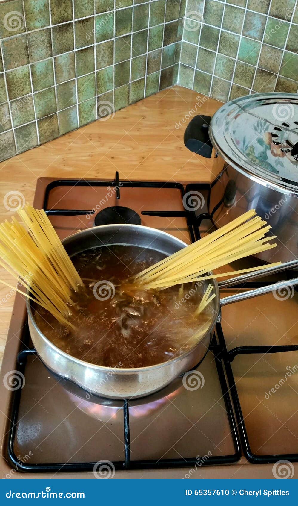Spaghetti stock photo. Image of spaghetti, water, boiling - 65357610