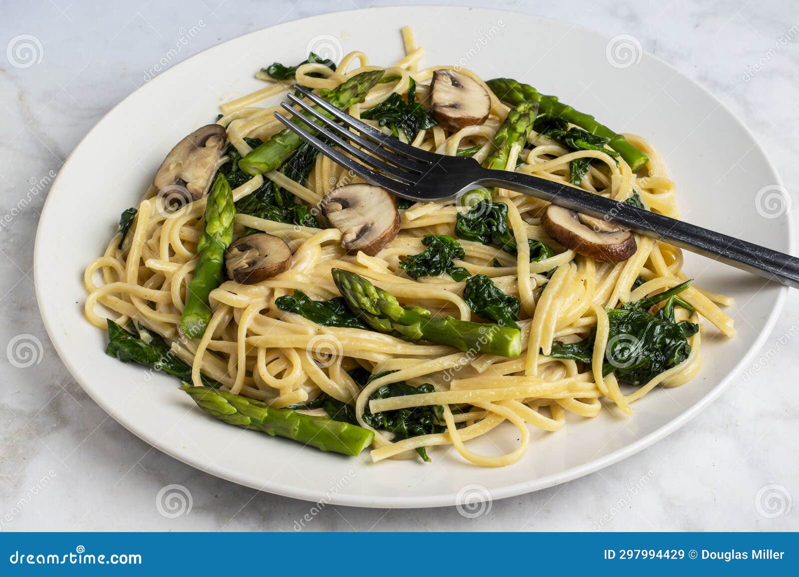 Spaghetti Served with Spinach, Mushromms and Asparagus Stock Image ...