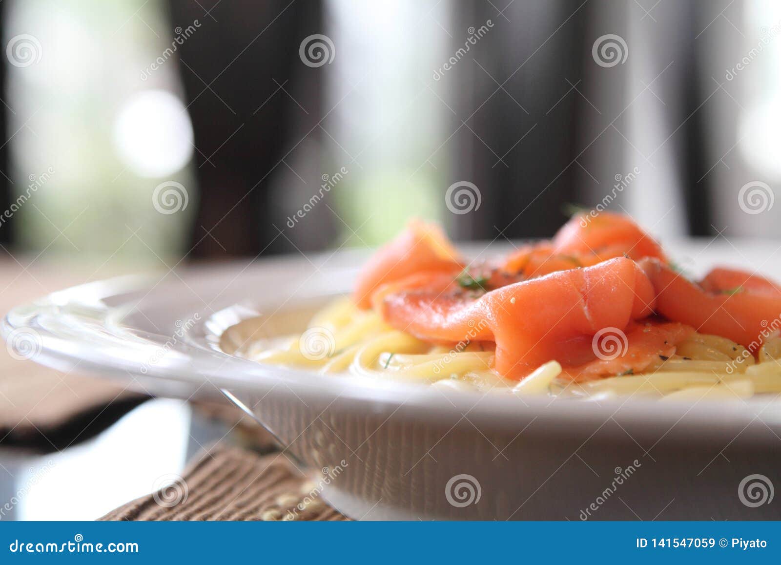 Spaghetti with Smoked Salmon Stock Image - Image of fettuccine, smoked ...