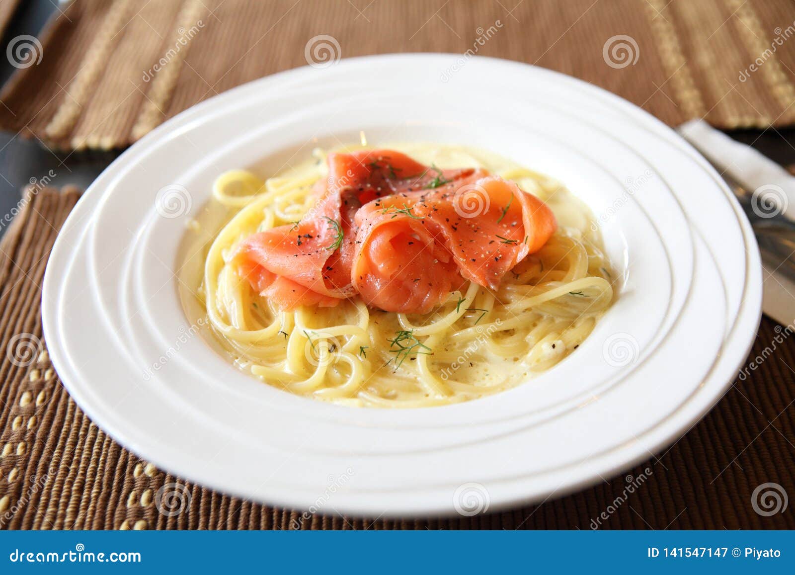 Spaghetti with Smoked Salmon Stock Image - Image of italian, green ...
