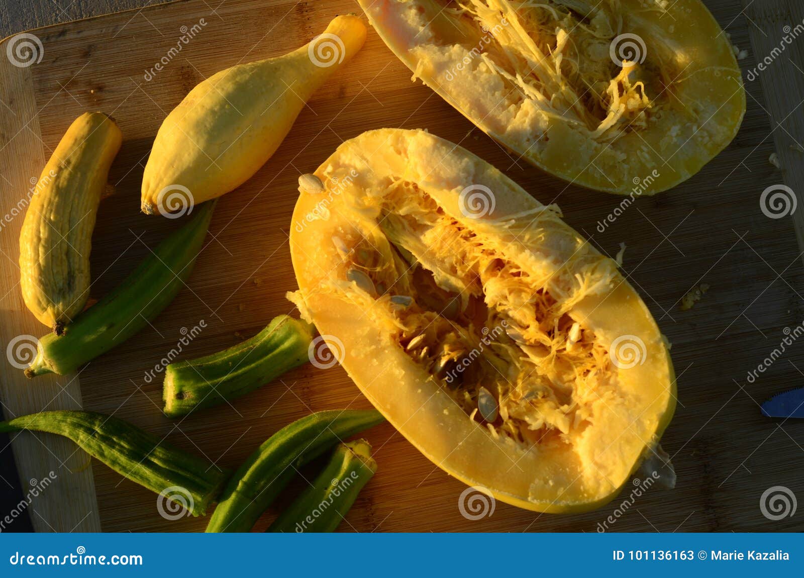 Spaghetti Squash Cut in Half Stock Image - Image of preparation, edge ...