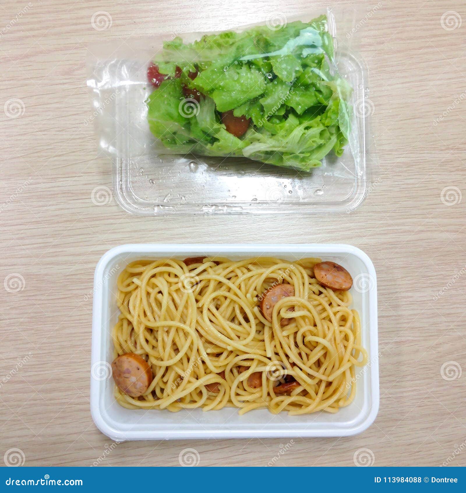 Spaghetti in Takeaway Plastic Box Stock Photo - Image of noodle, fast ...