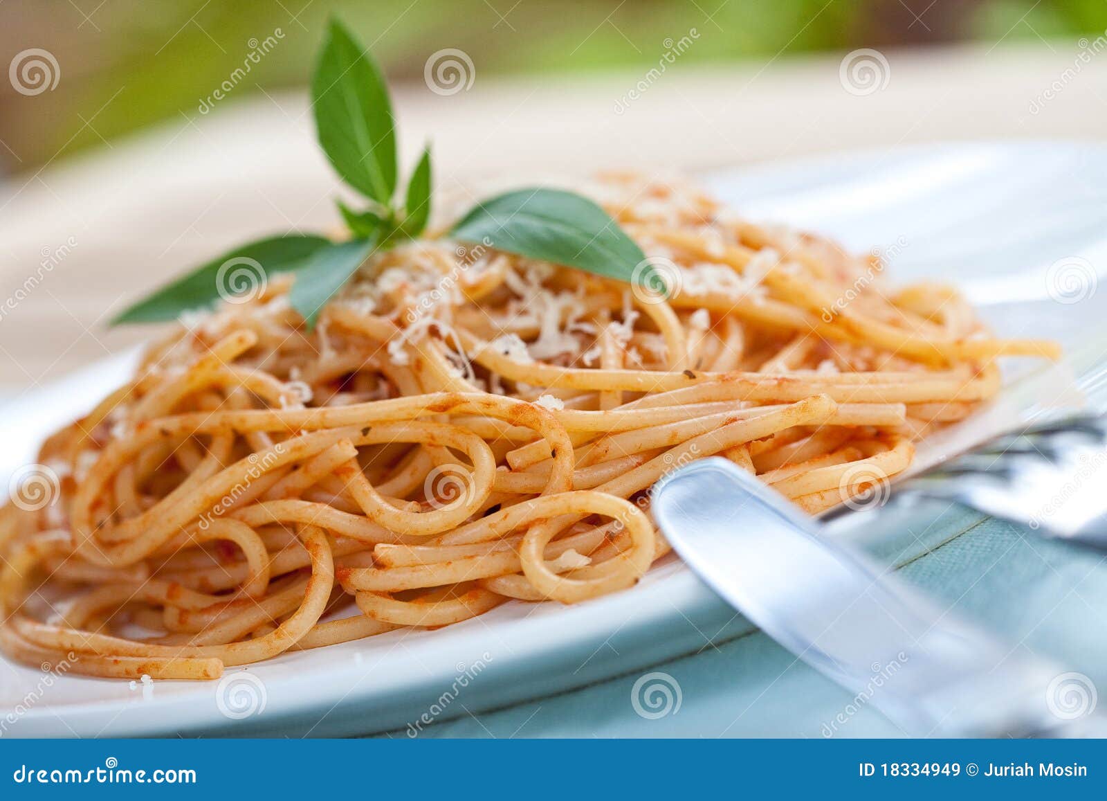 Spaghetti in tomato sauce stock image. Image of cooked - 18334949