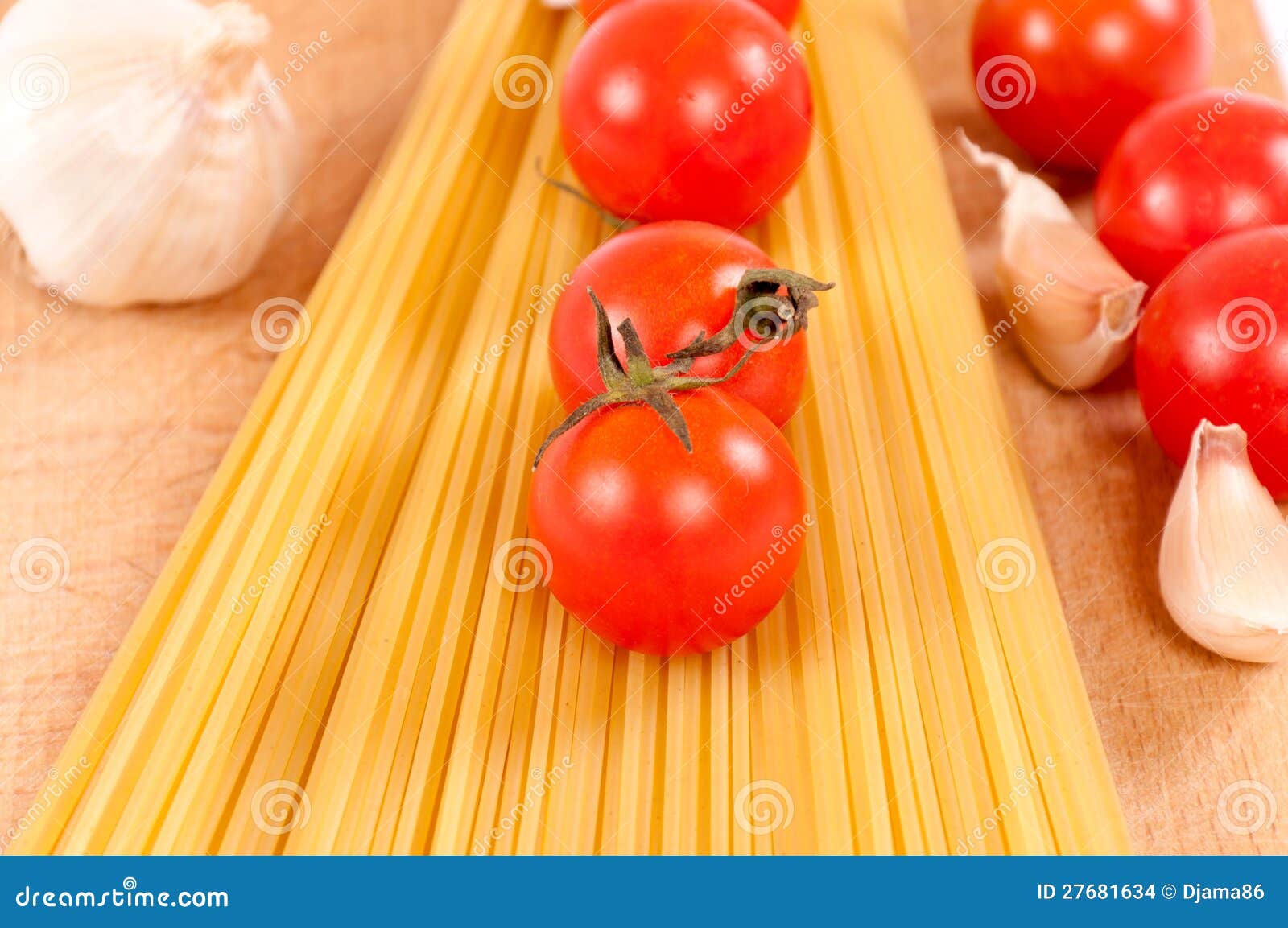 Tubes Spaghetti Pasta In In Quantities - Macaroni Texture Royalty-Free ...