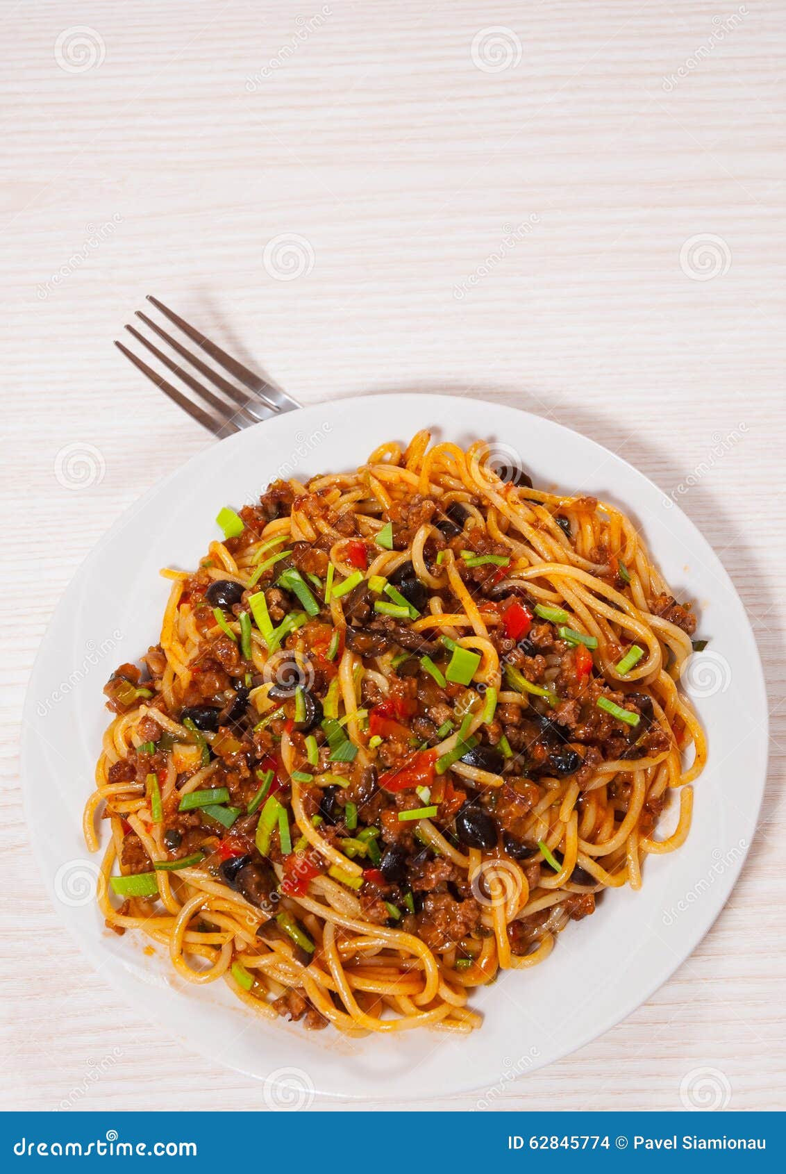 Spaghetti with Vegetables and Minced Meat Stock Photo - Image of ...