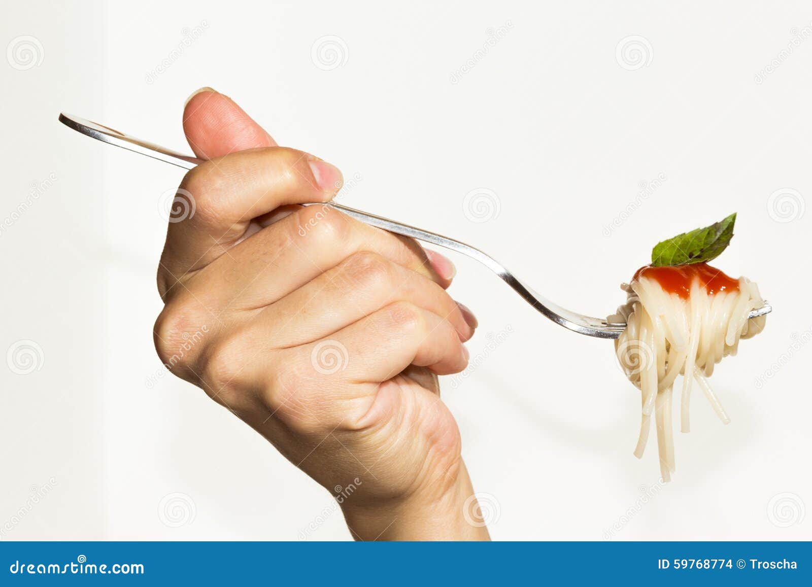 Spaghettis auf der Gabel stockfoto. Bild von bündel, getrennt - 59768774