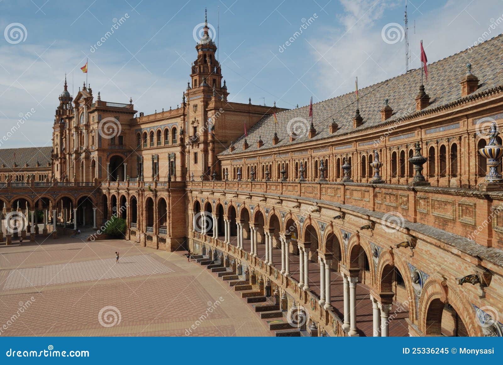 Spain Square stock image. Image of archs, architecture - 25336245