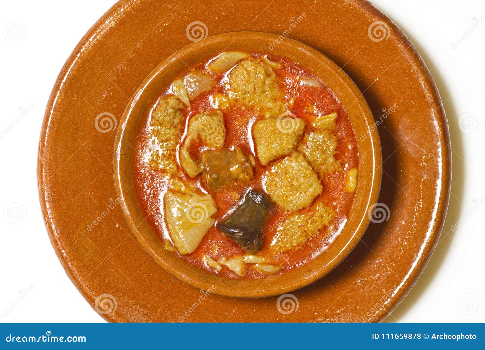 Spanish Callos in an Earthenware Dish Stock Photo - Image of pepper ...