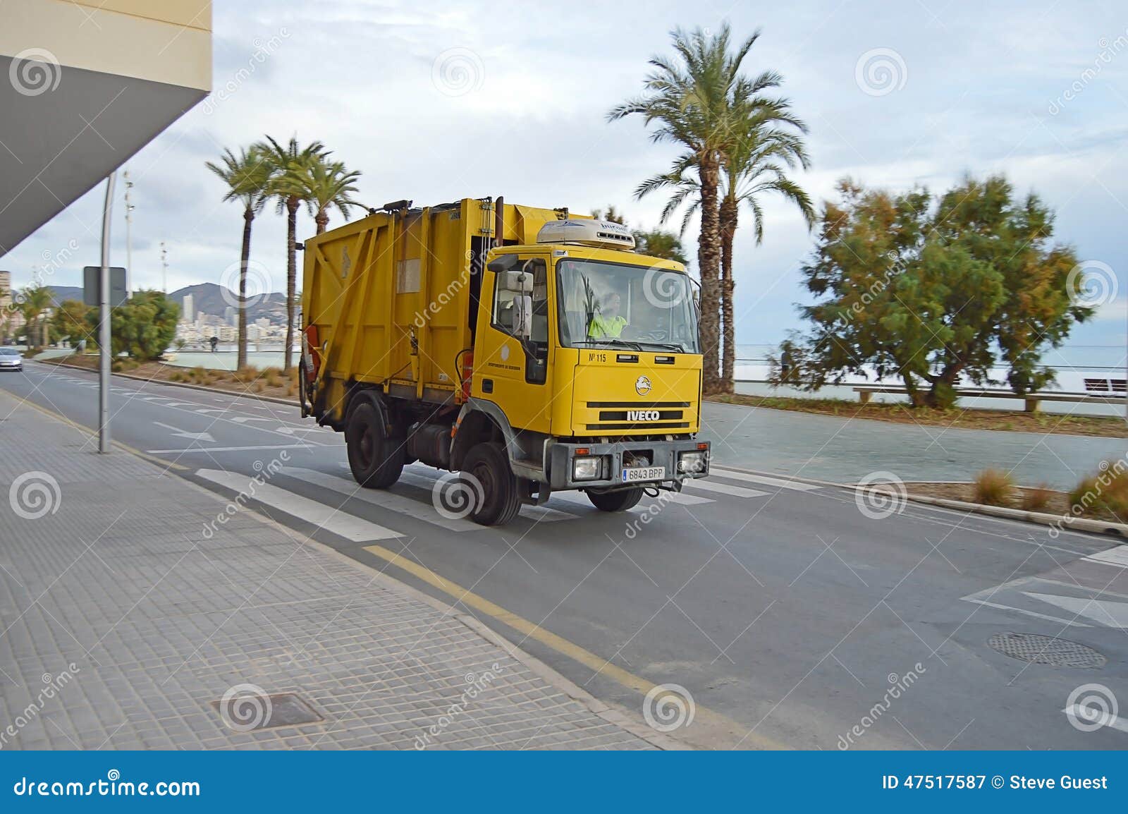 A Spanish Dustcart - Yellow Dustbin Lorry Refuge Collection Editorial ...