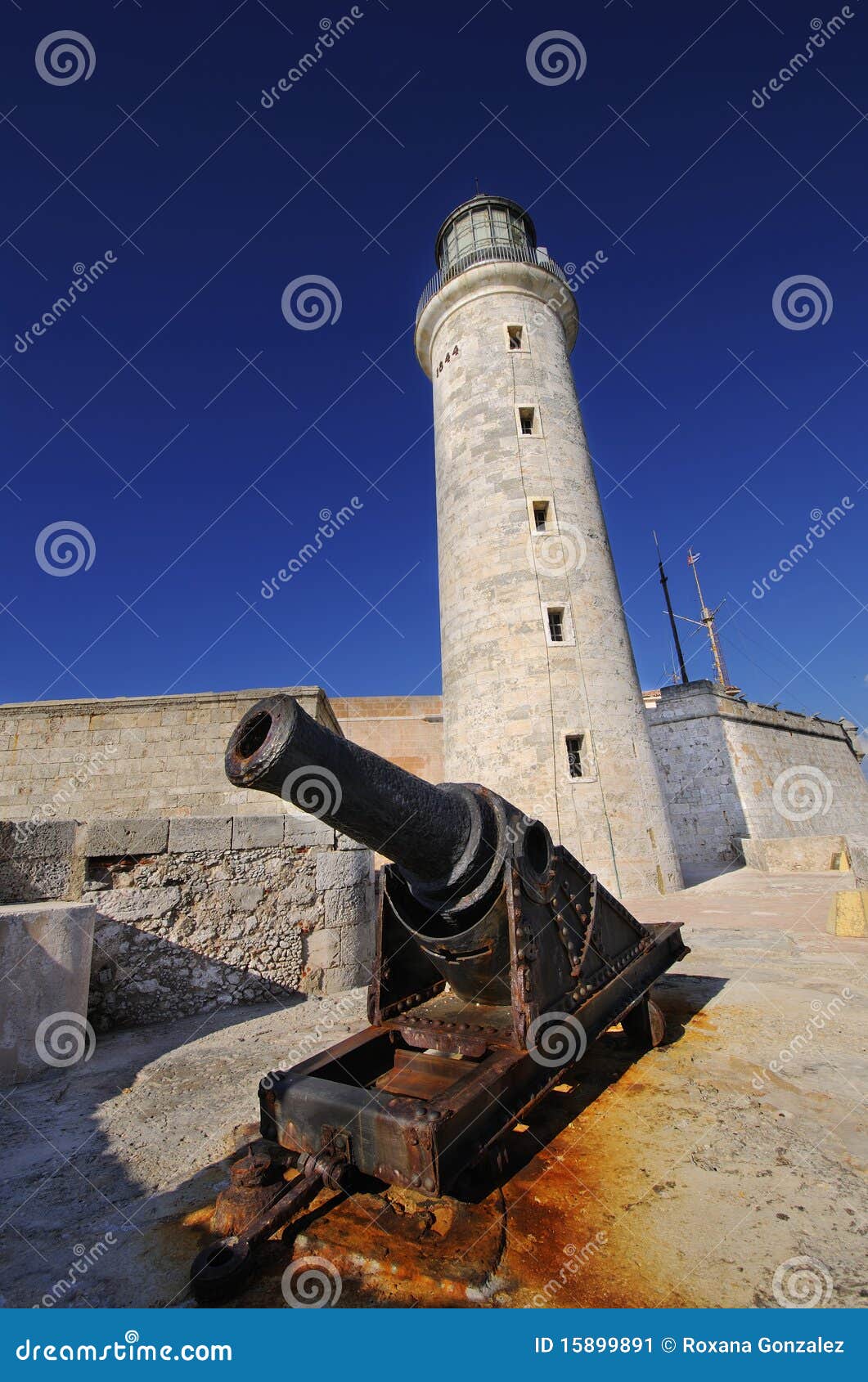Spanish Fortress El Morro in Havana, Cuba Stock Image - Image of ...