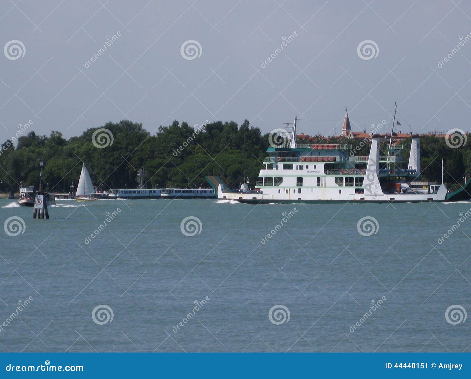 Spanish marina editorial photo. Image of recreation, ship - 44440151