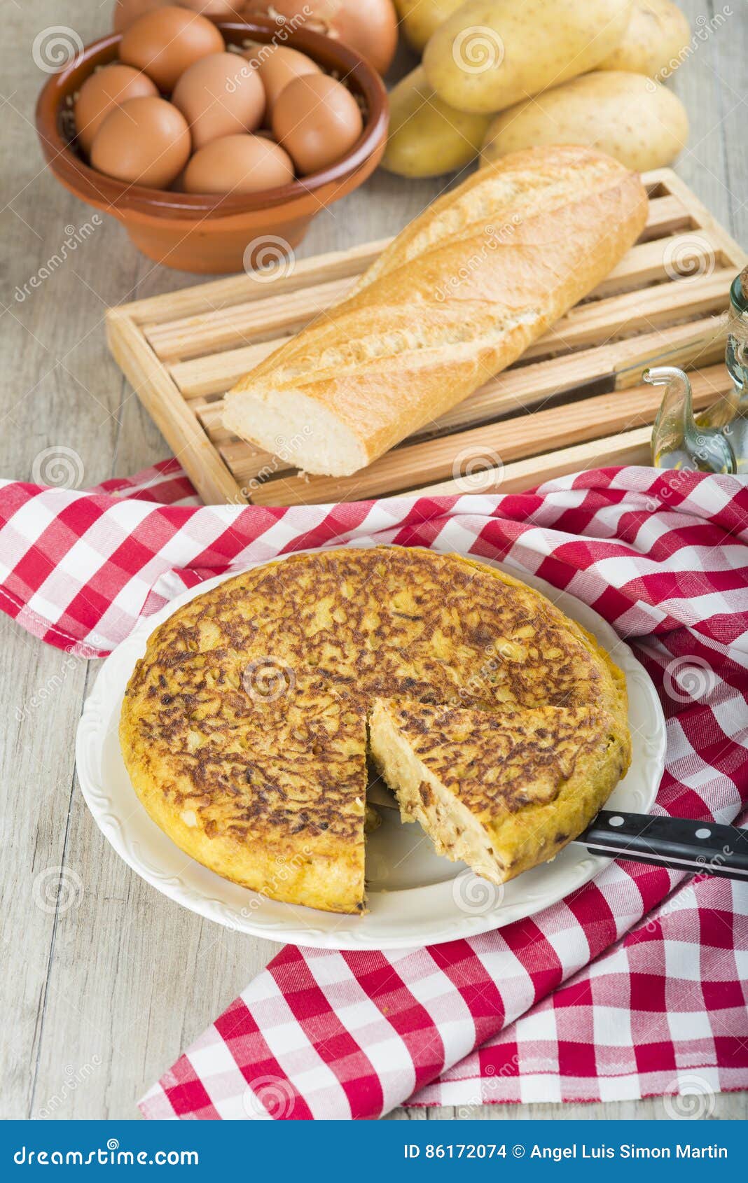 Spanish potatoes omelette stock photo. Image of portion - 86172074