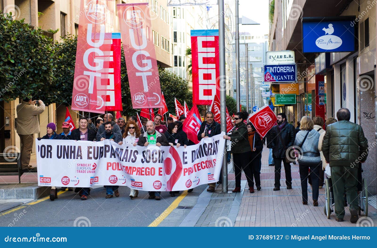 Spanish protest editorial photography. Image of cutbacks - 37689127