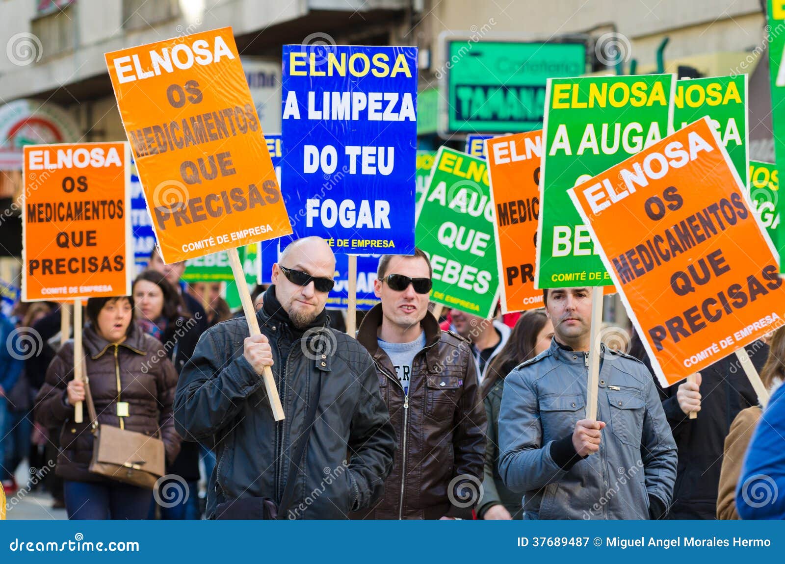 Spanish protest editorial photography. Image of movement - 37689487