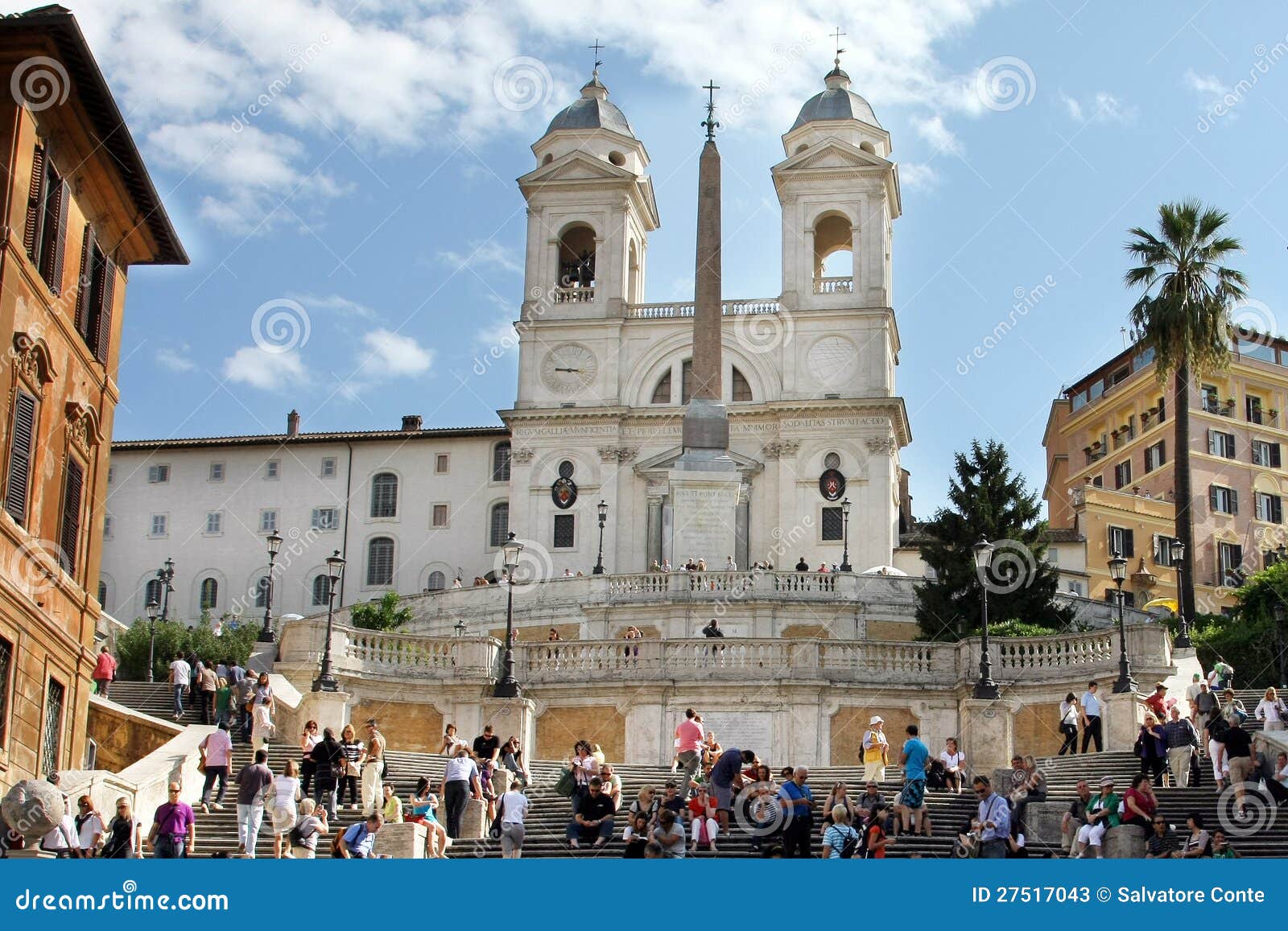 The Spanish square - Rome editorial stock photo. Image of facade - 27517043