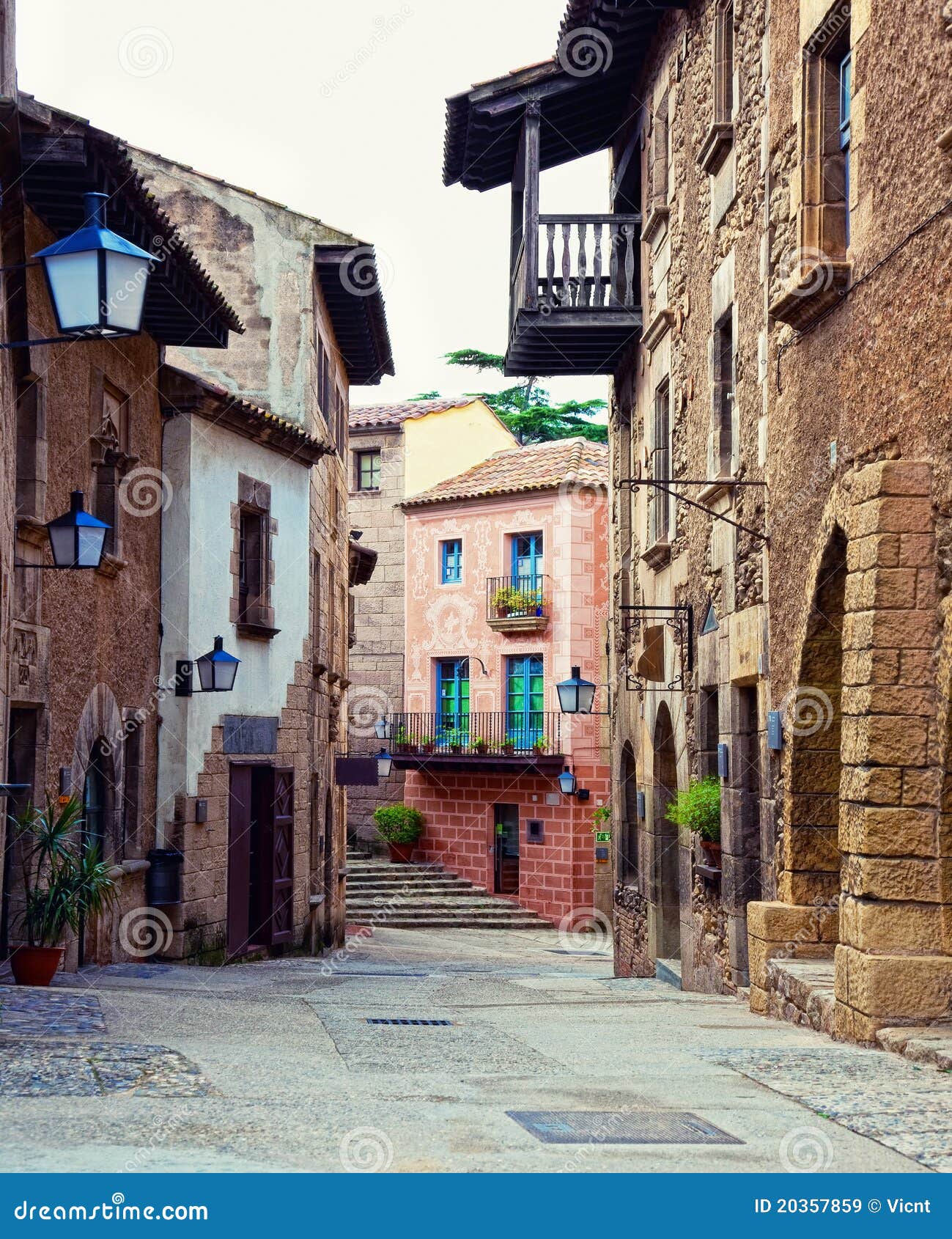 Spanish street stock image. Image of outdoors, catalonia - 20357859