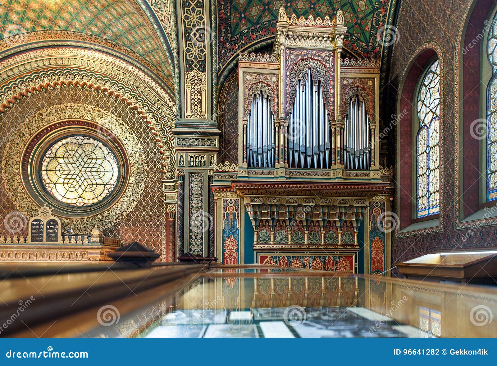 The Spanish Synagogue in Prague Editorial Photography - Image of organ ...