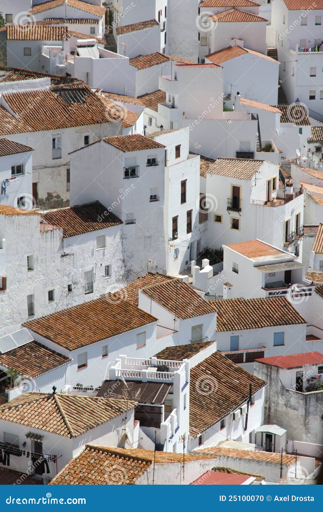 Spansk by arkivfoto. Bild av sikt, traditionellt, arkitektur - 25100070