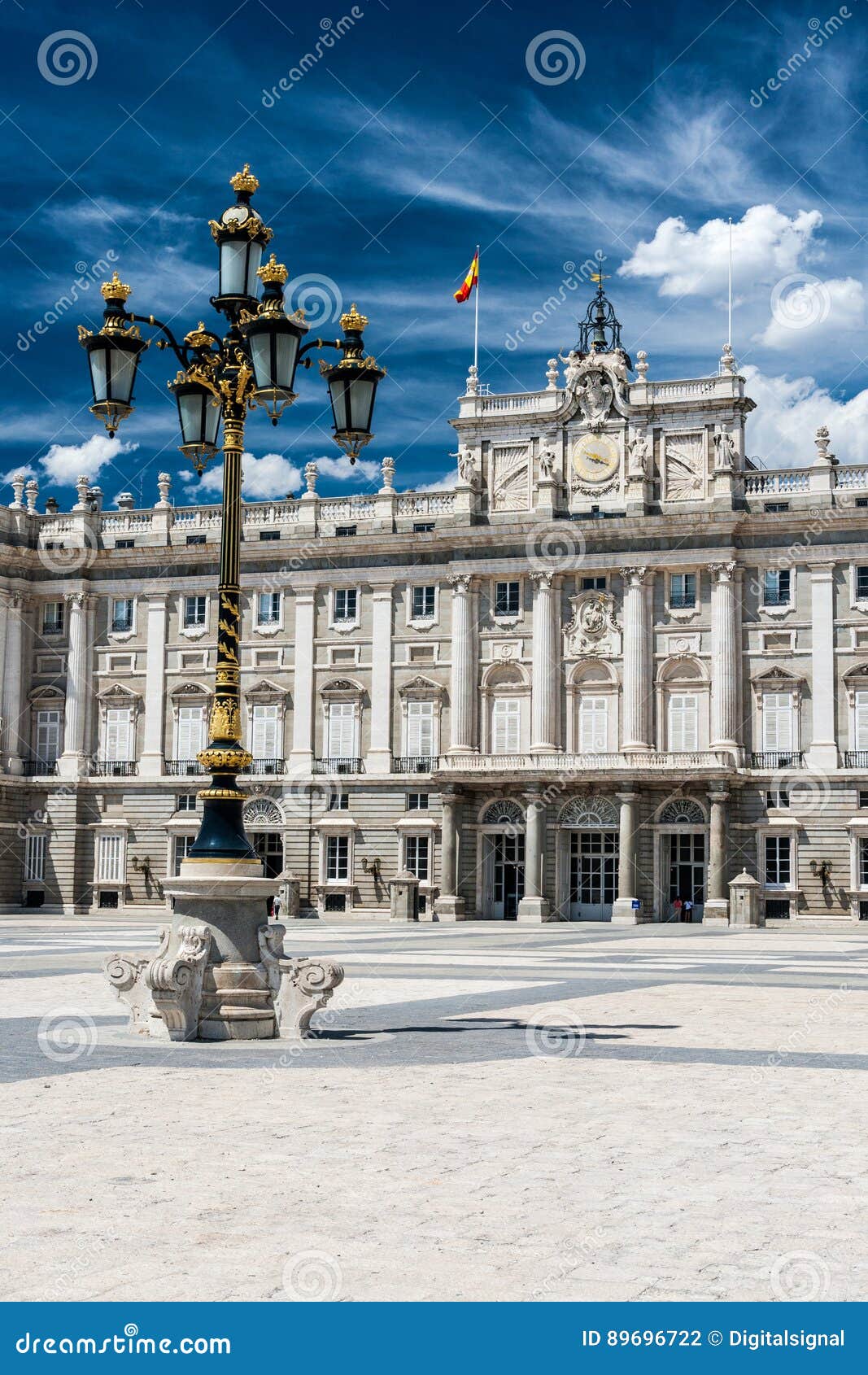 Spansk Kunglig Slott I Madrid Arkivfoto - Bild av sight, spanjor: 89696722