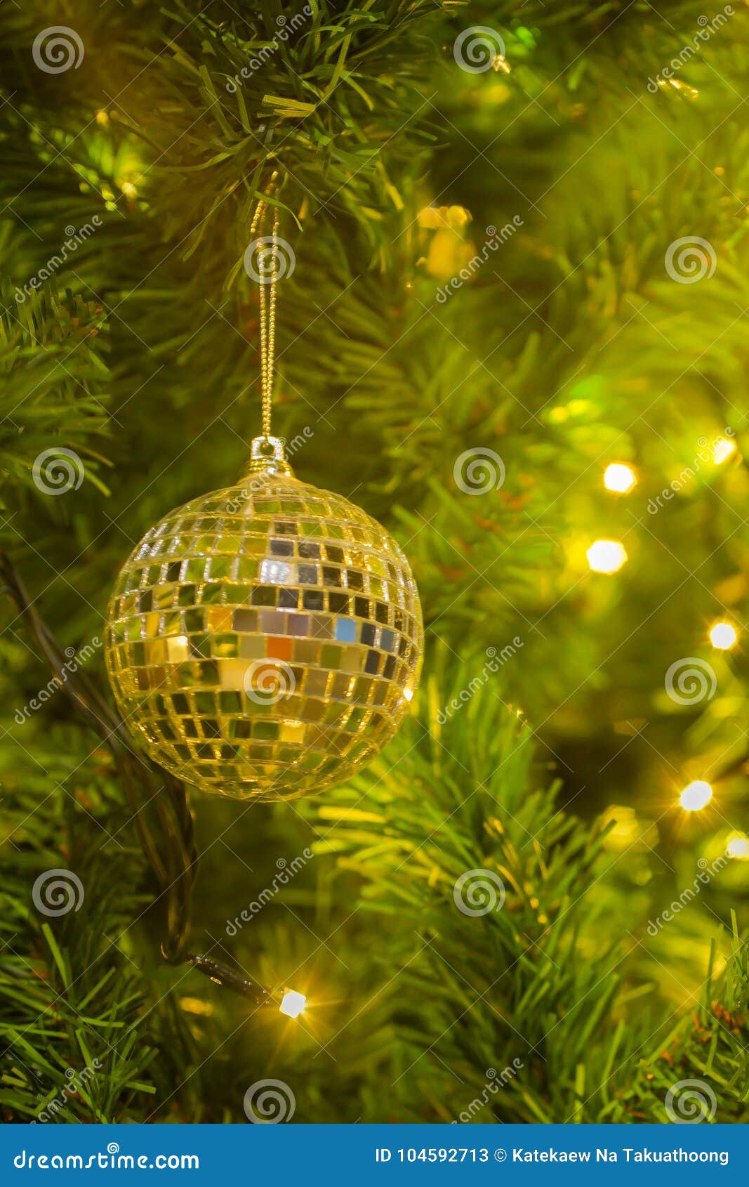 Sparkle Ball on Christmas Tree Stock Image - Image of ball, backdrop ...