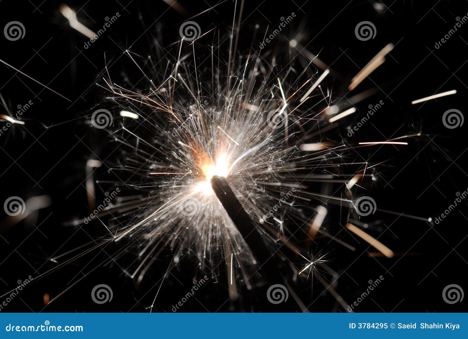 Sparkler image stock. Image du choses, scintillement, exposé - 3784295