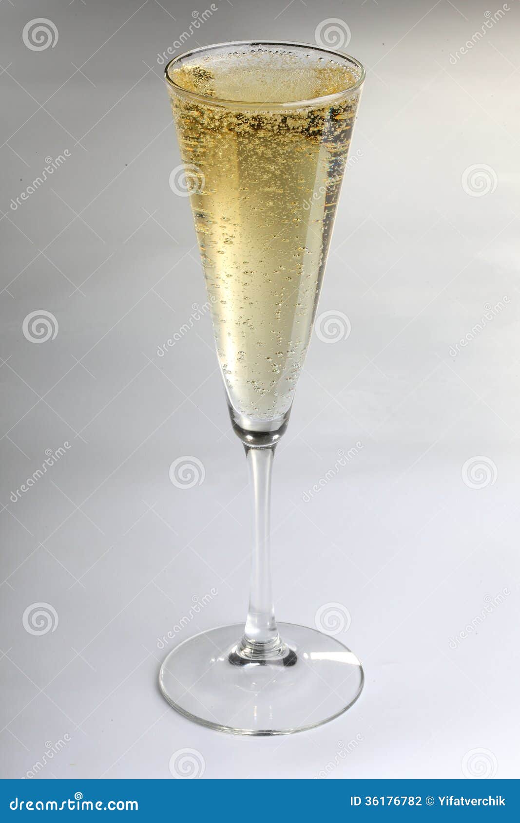 Sparkling alcohol drink stock photo. Image of decor, bubbles - 36176782