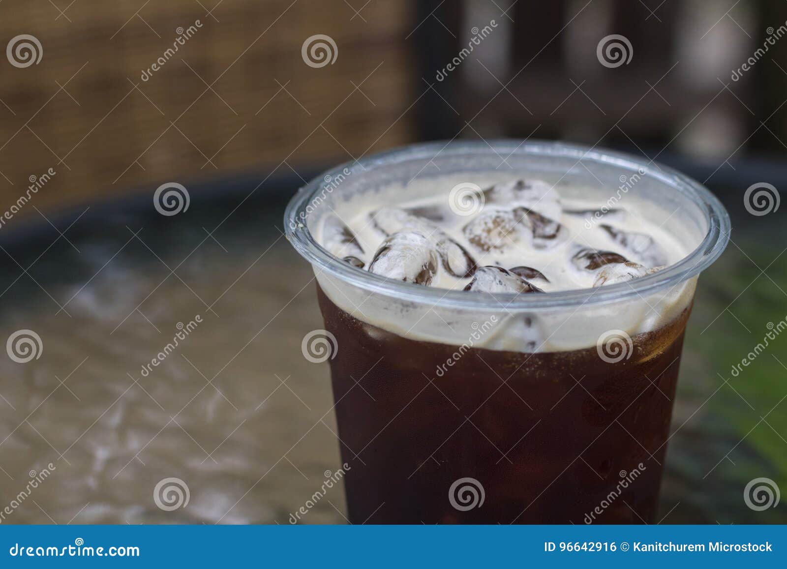 Sparkling Nitro Cold Brew Coffee Stock Photo - Image of draft, glass ...
