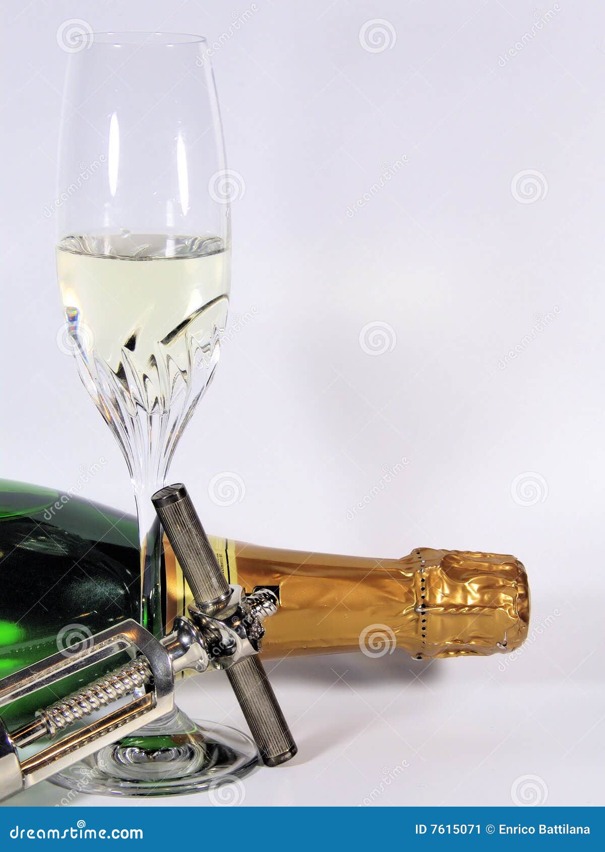 Sparkling wine stock image. Image of fruit, champagne - 7615071